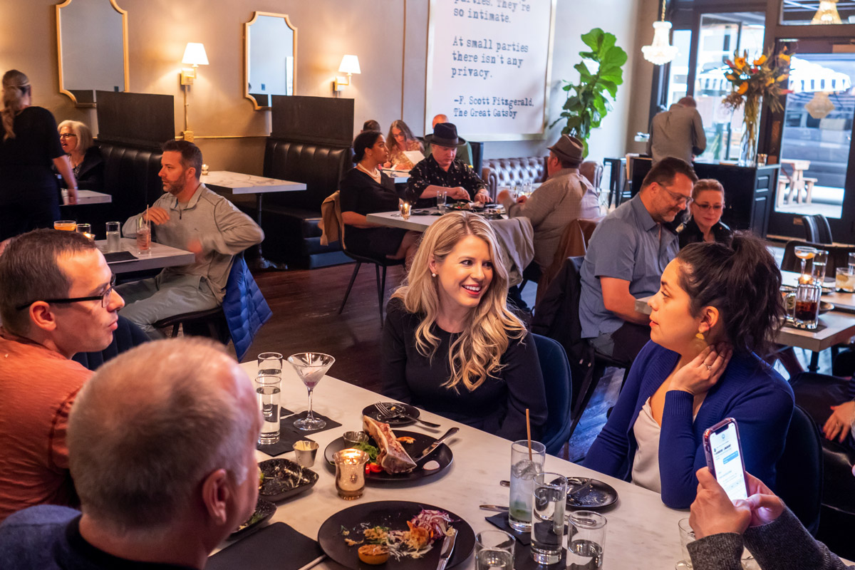 Tavern on Main – A classy upscale bar & kitchen in downtown Springfield.